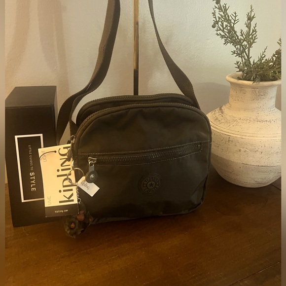 Kipling | Bags | Kipling Keefe Crossbody Bag Nwt | Poshmark